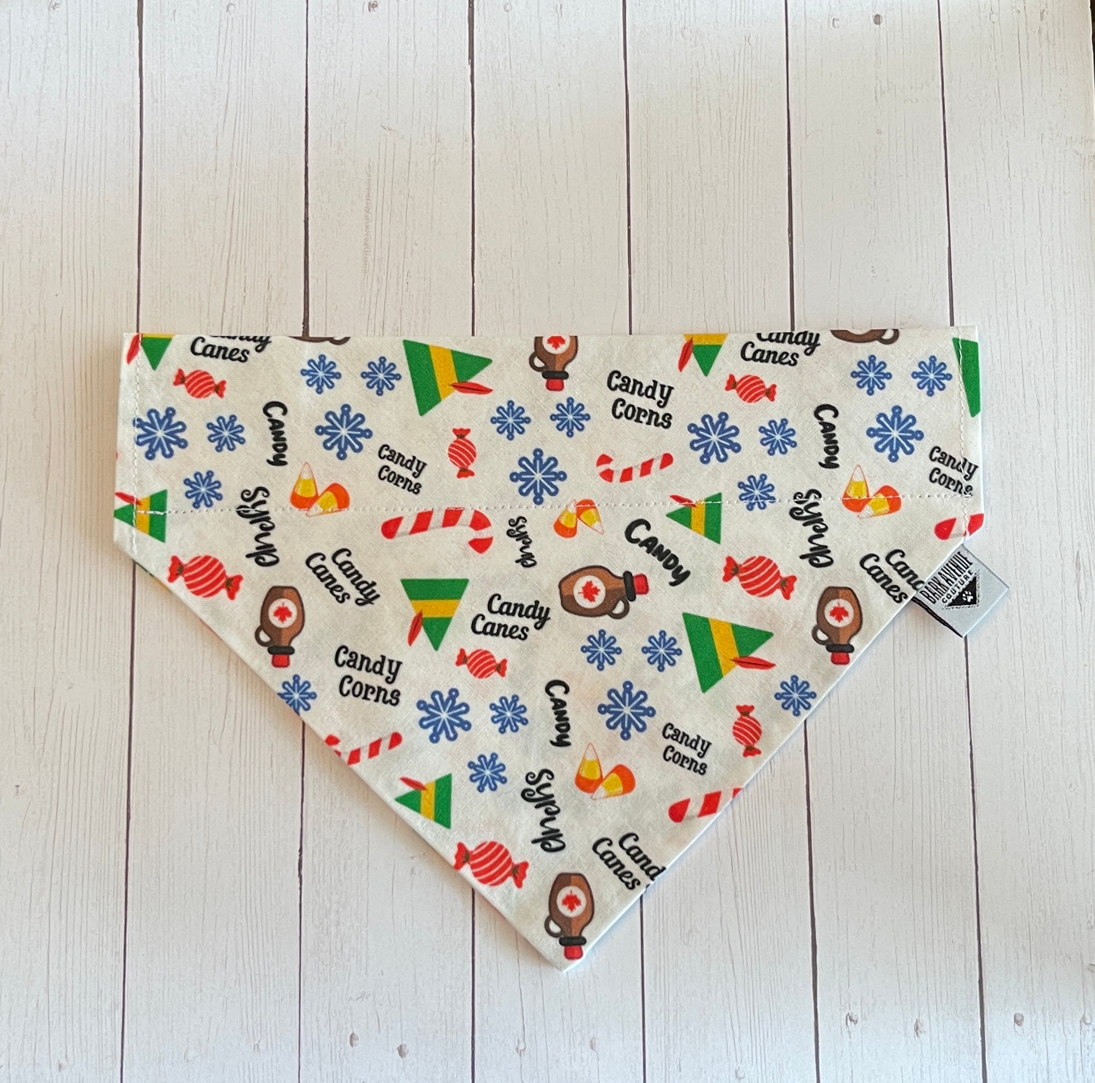 Elfin’ Snack Attack Over-the-Collar Bandana – Bark Avenue Couture